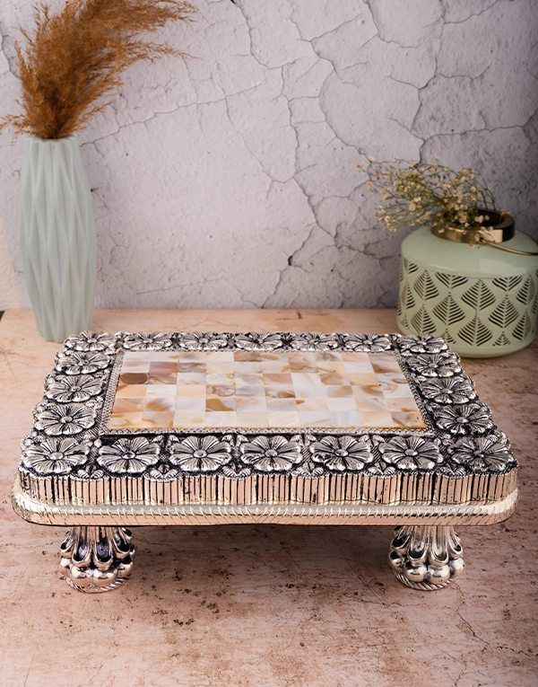 Silver wood chauki 12×12″ – vardhamanjewellers.com